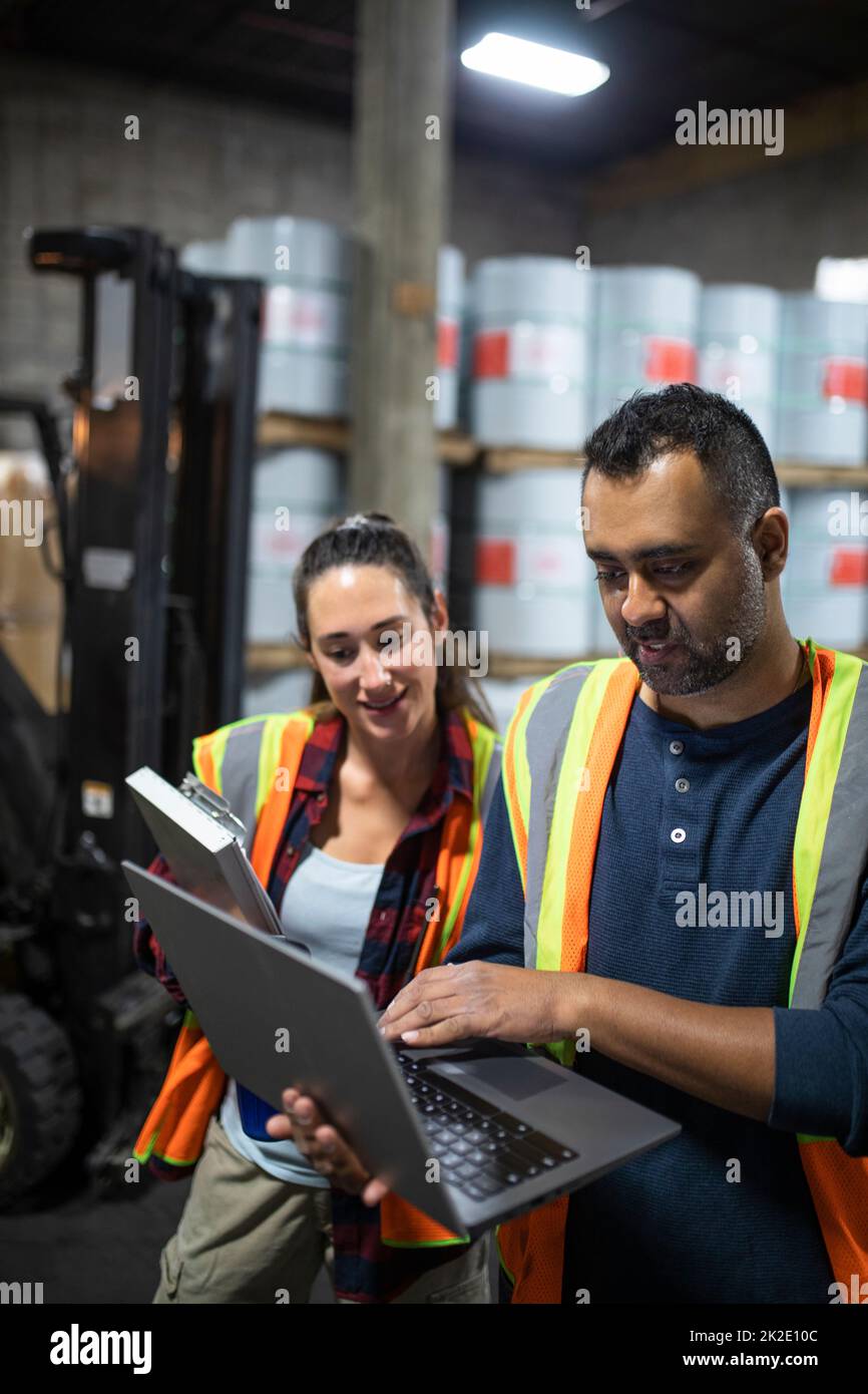 Staff collaboration hi-res stock photography and images - Alamy