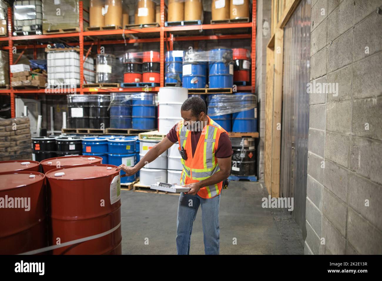 Warehouse management system hi-res stock photography and images - Alamy