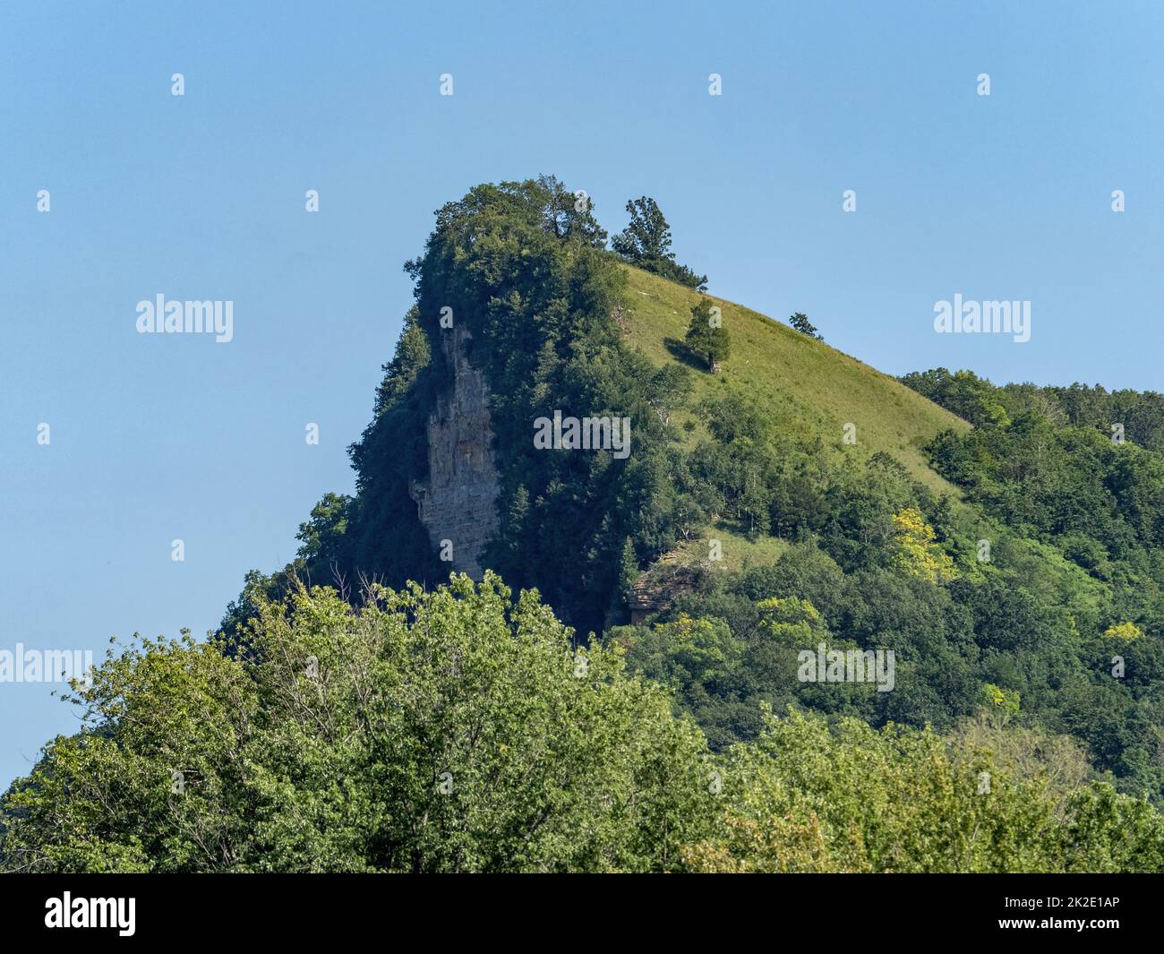 Queen's Bluff rises above the Mississippi River from King's and Queen's ...