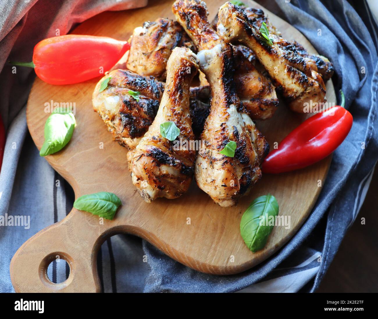 Glazed chicken on board hi-res stock photography and images - Alamy