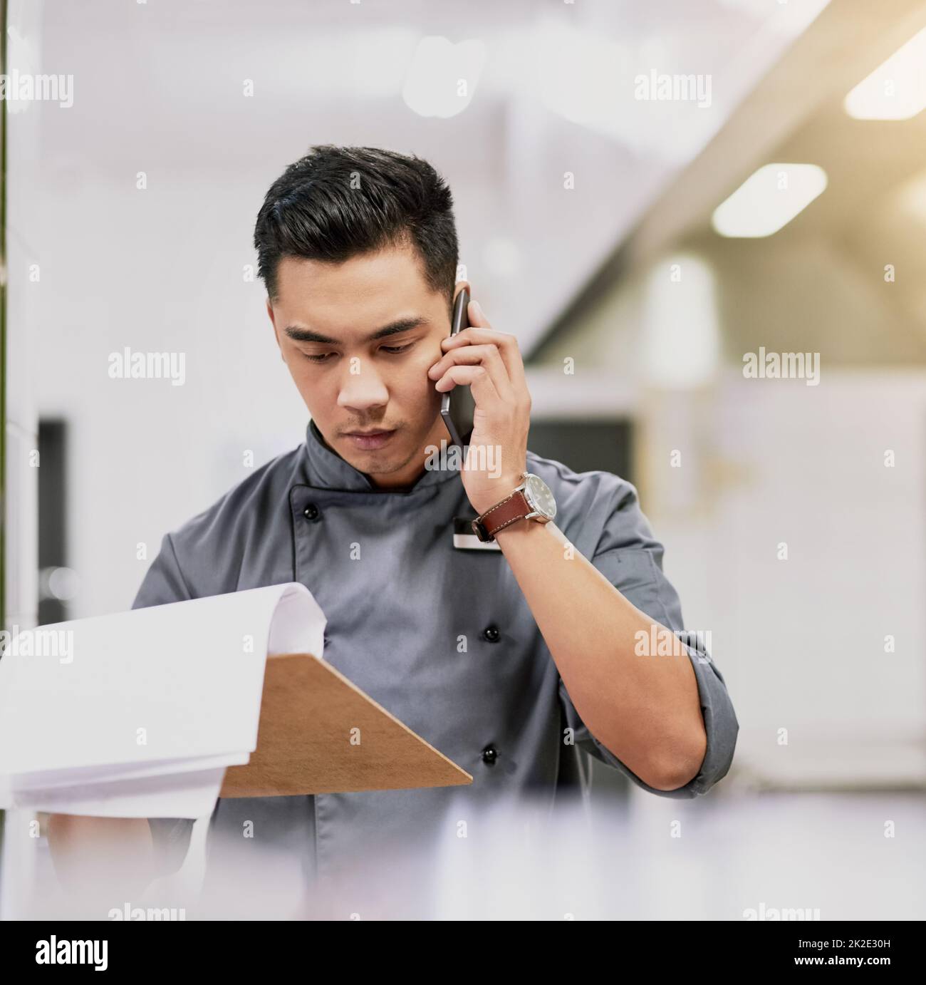 Confirm order hi-res stock photography and images - Alamy