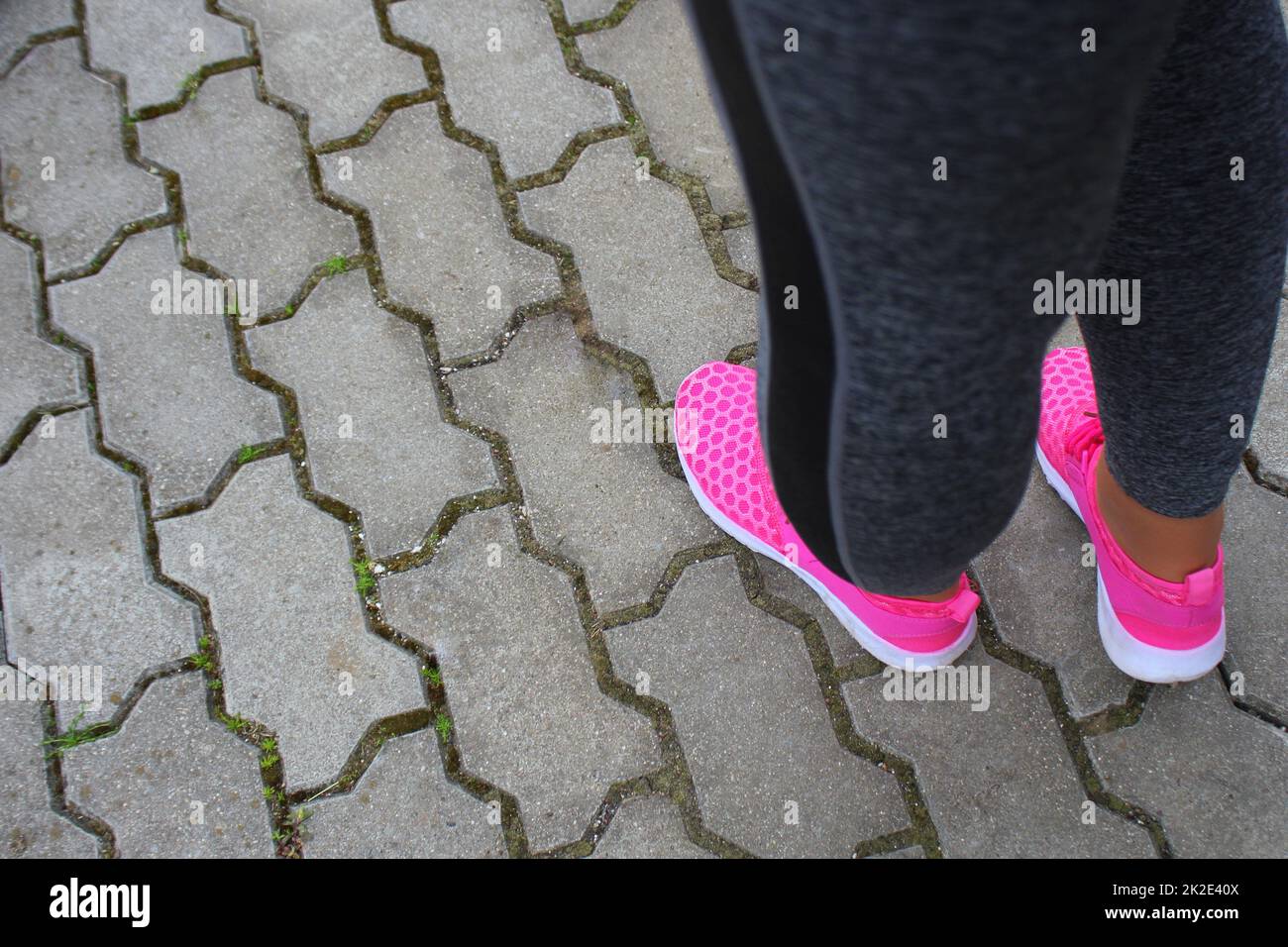 Runner athlete preparing to run the outdoor Stock Photo - Alamy