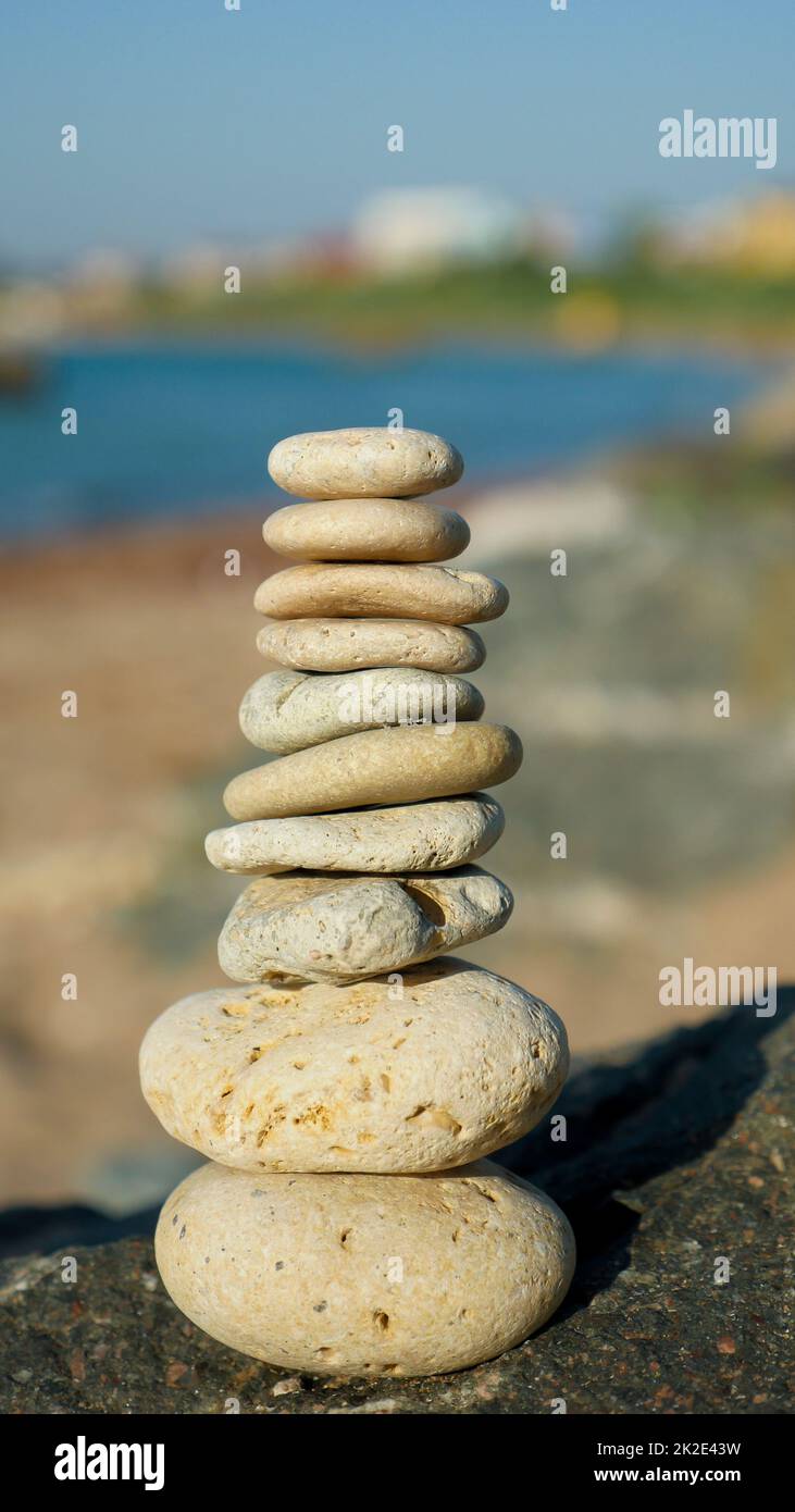 Balanced stones hi-res stock photography and images - Alamy