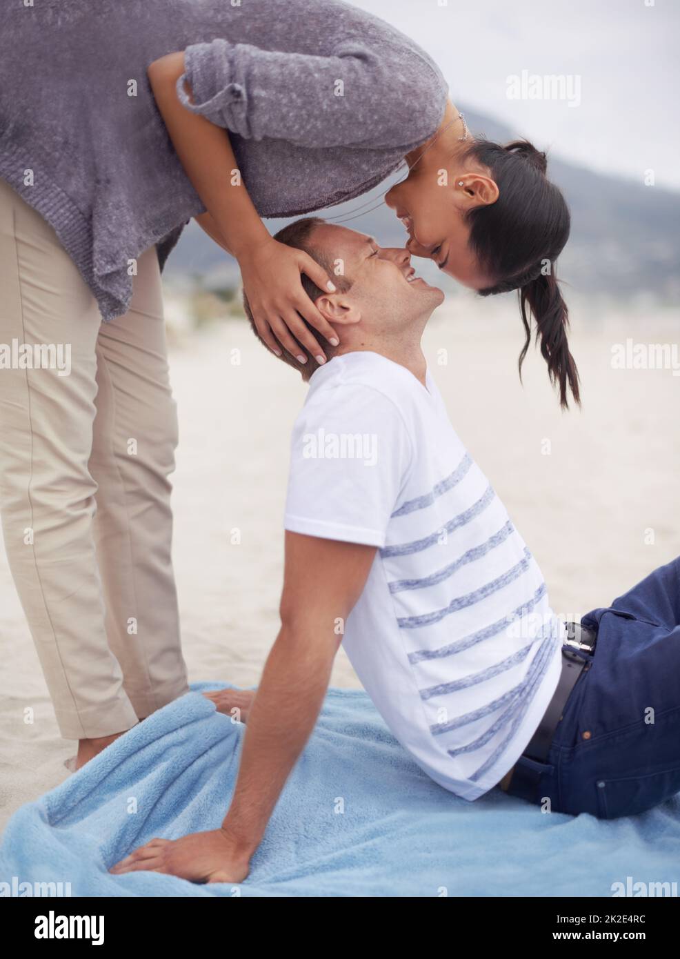 Surprising A Woman Kissing A Man Pictures