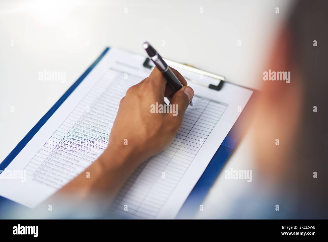 Filling out questionnaire hi-res stock photography and images - Alamy