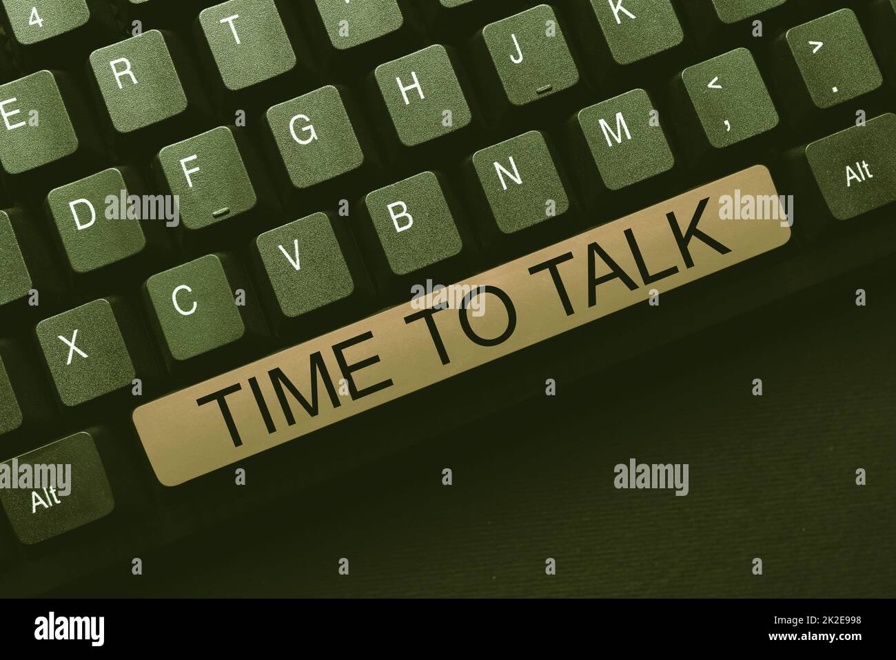 Talk typing hi-res stock photography and images - Alamy