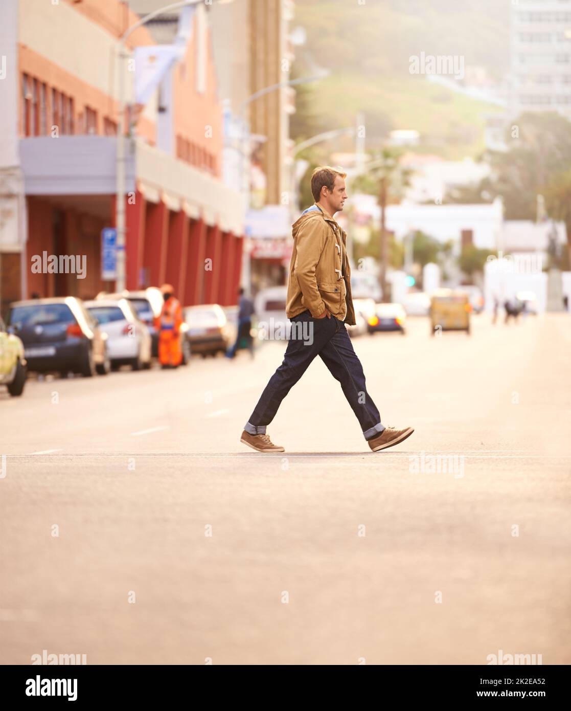 Man walking profile hi-res stock photography and images - Alamy