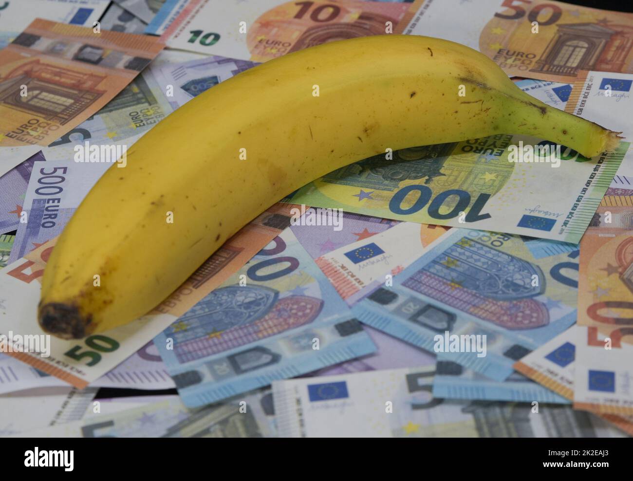 Banana money hi-res stock photography and images - Alamy