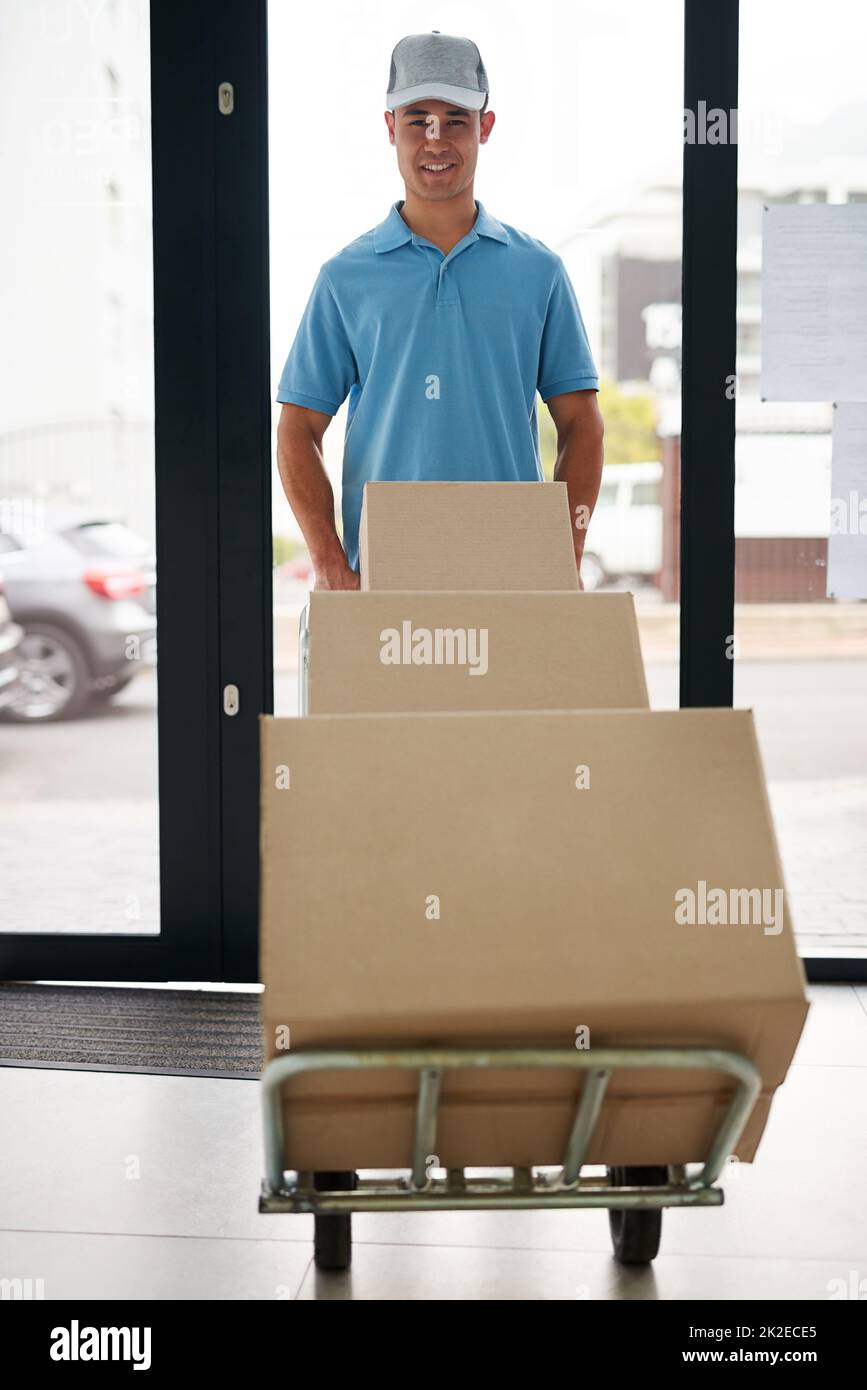 Pushing a big trolley hi-res stock photography and images - Alamy