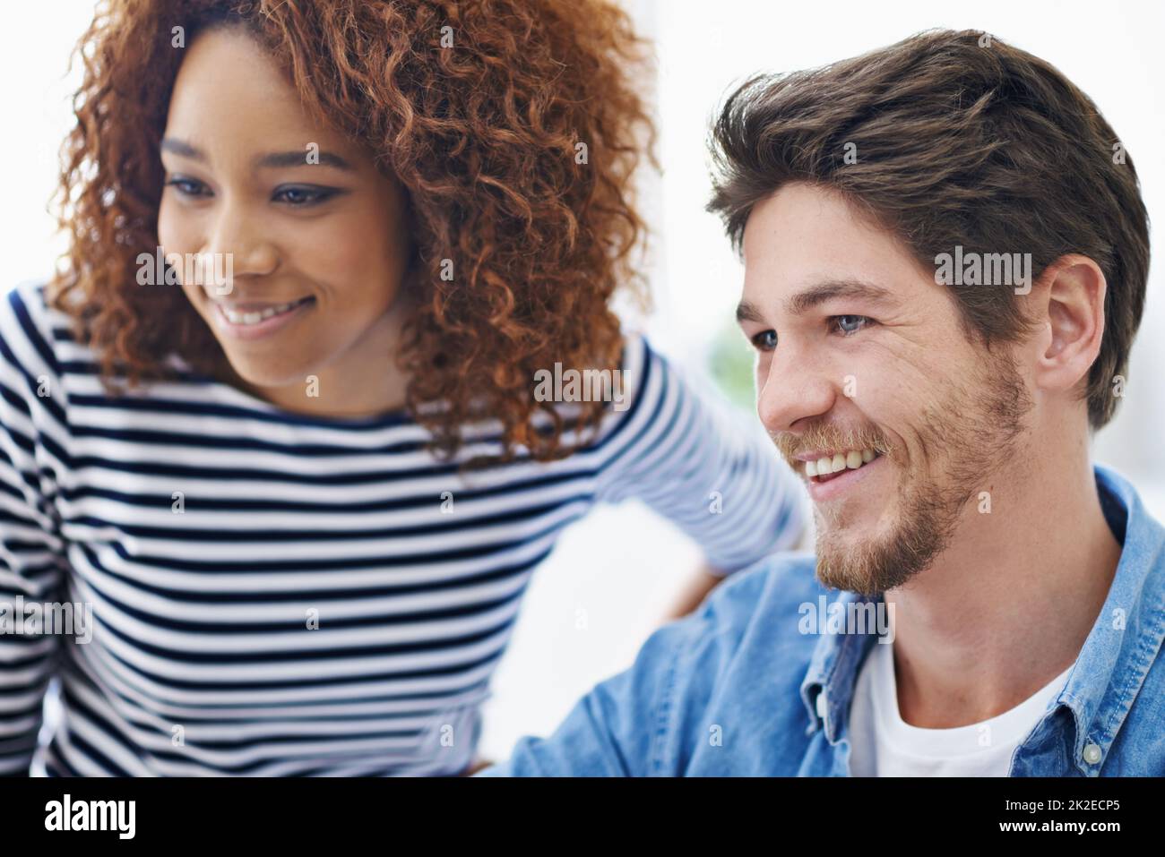 Teamwork multicultural hi-res stock photography and images - Alamy