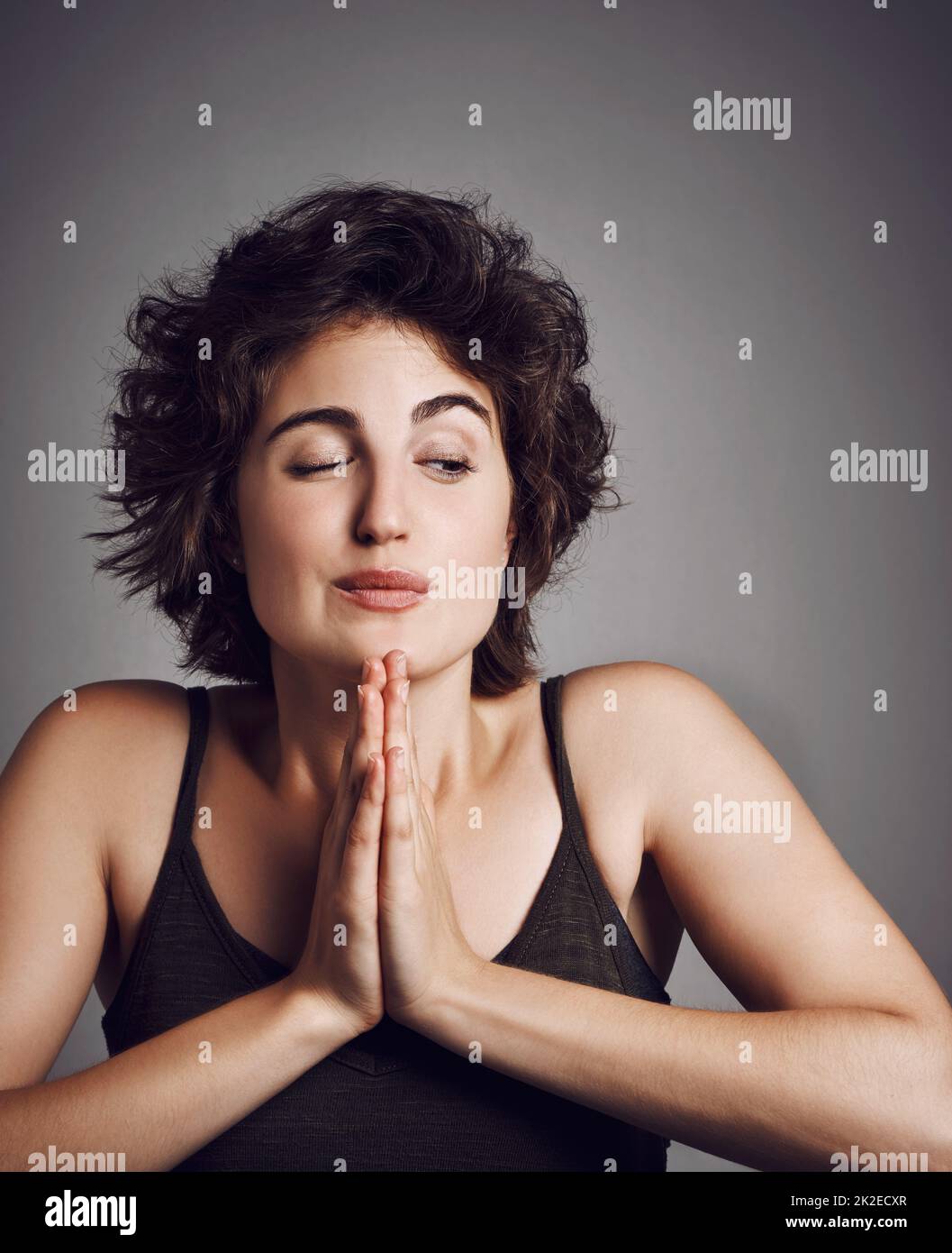 Woman scared in dark hi-res stock photography and images - Alamy