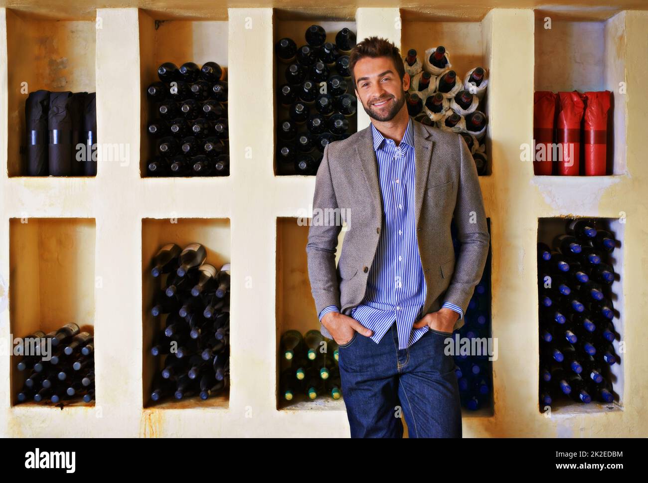 Full standing hi-res stock photography and images - Alamy