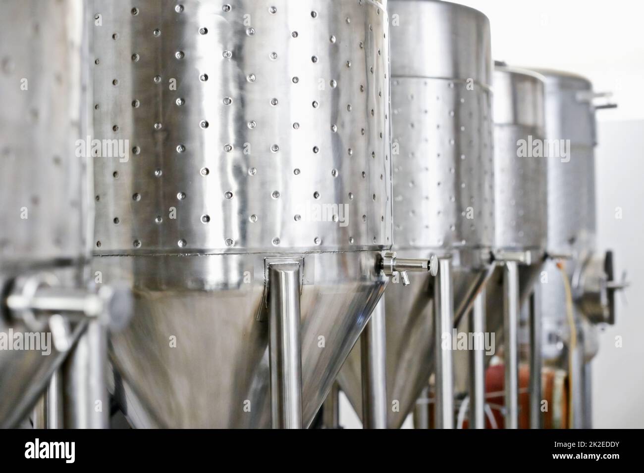 Microbrewery hi-res stock photography and images - Alamy