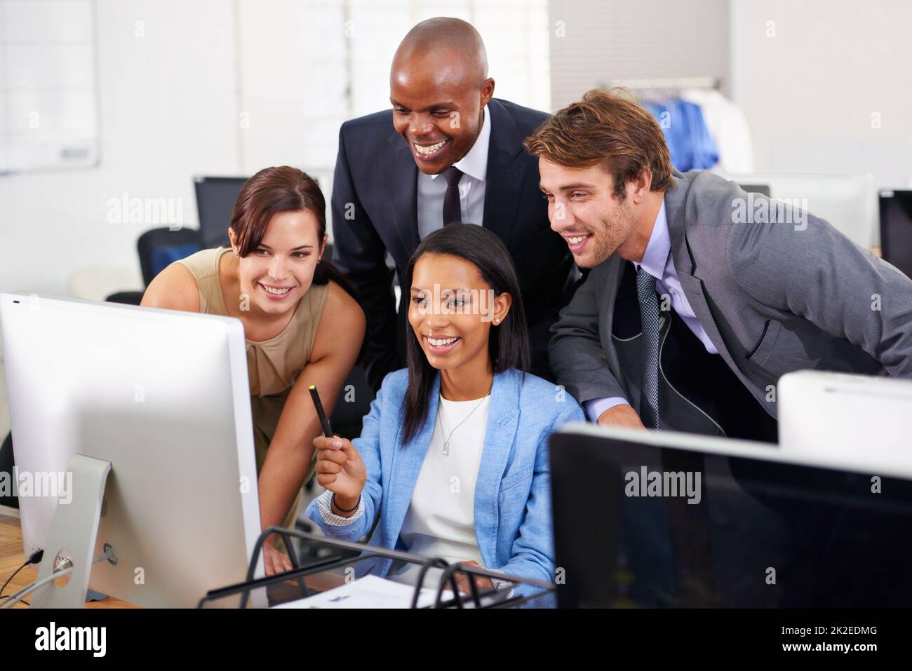 Team work around table hi-res stock photography and images - Alamy