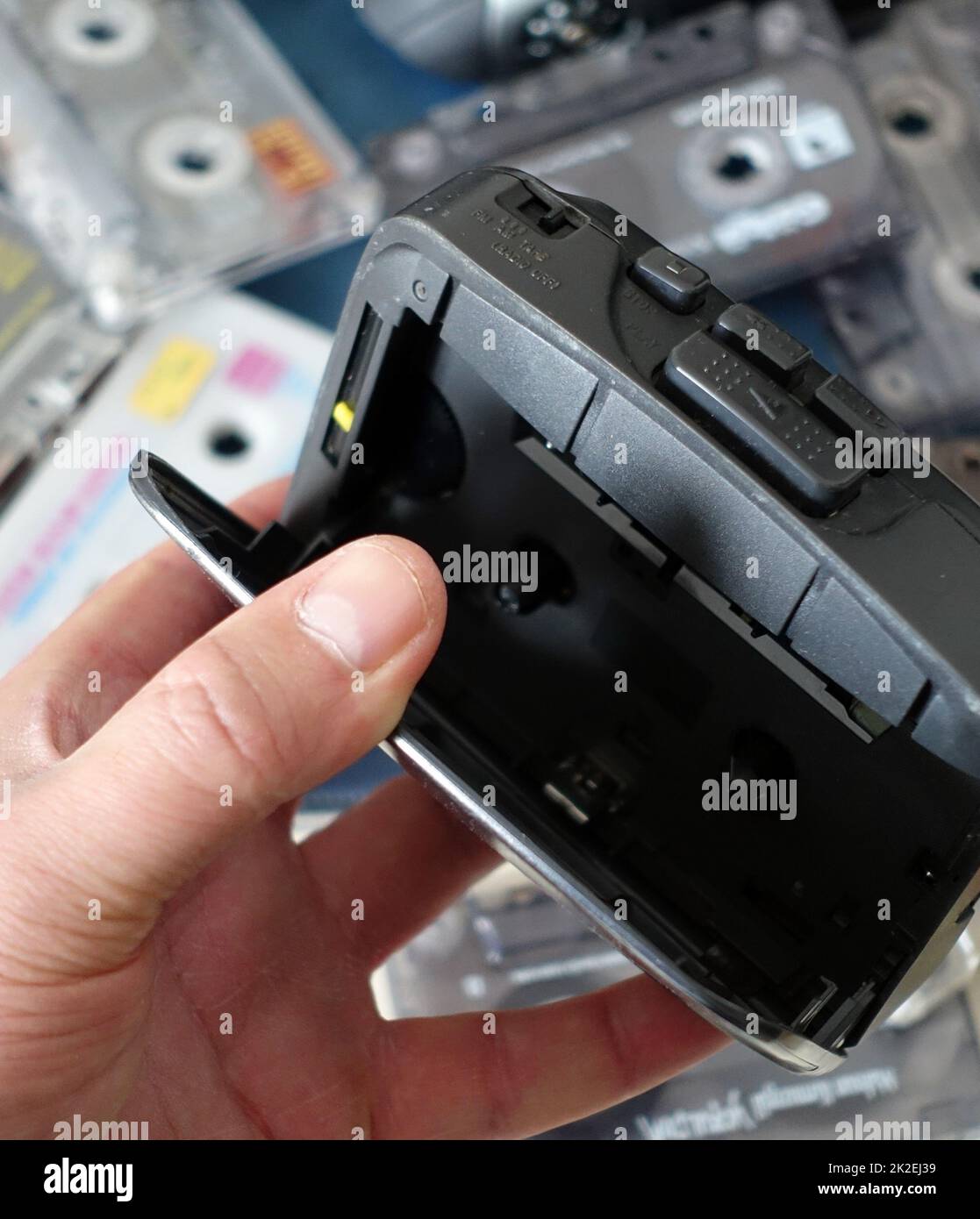 Indispensable classic cassette player of the 90s, Walkman, cassette ...