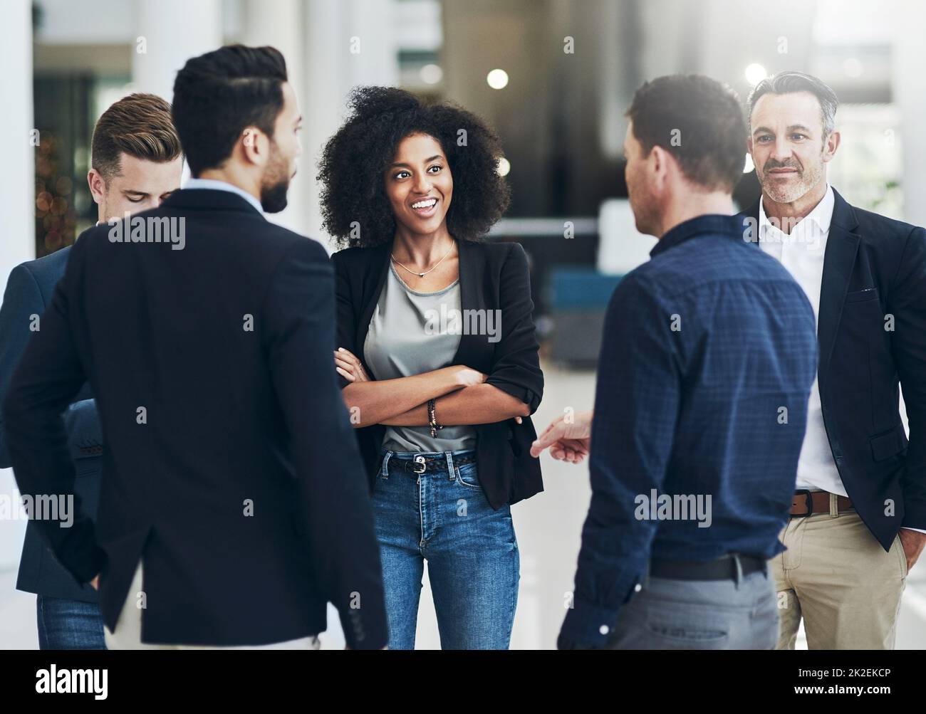 Crowd of people working together hi-res stock photography and images ...