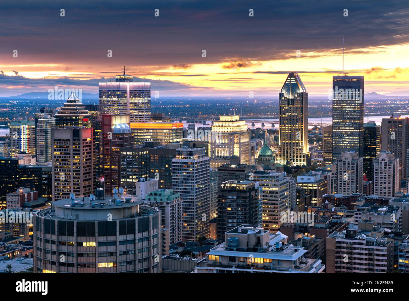 Montreal skyline by night Stock Photo - Alamy