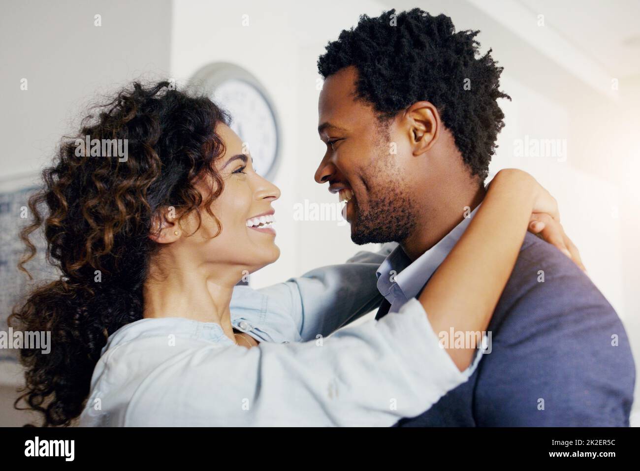 Two black women hugging each other hi-res stock photography and images ...