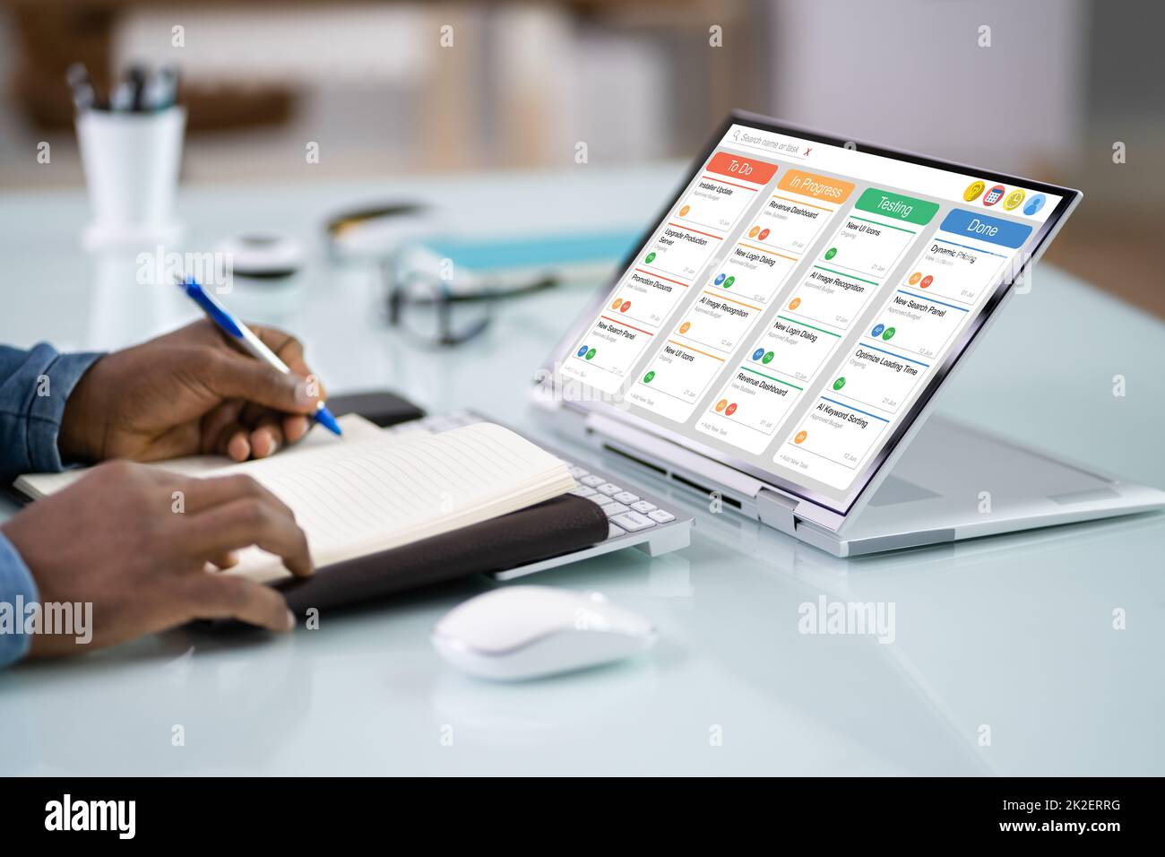Agile project scrum management hi-res stock photography and images - Alamy