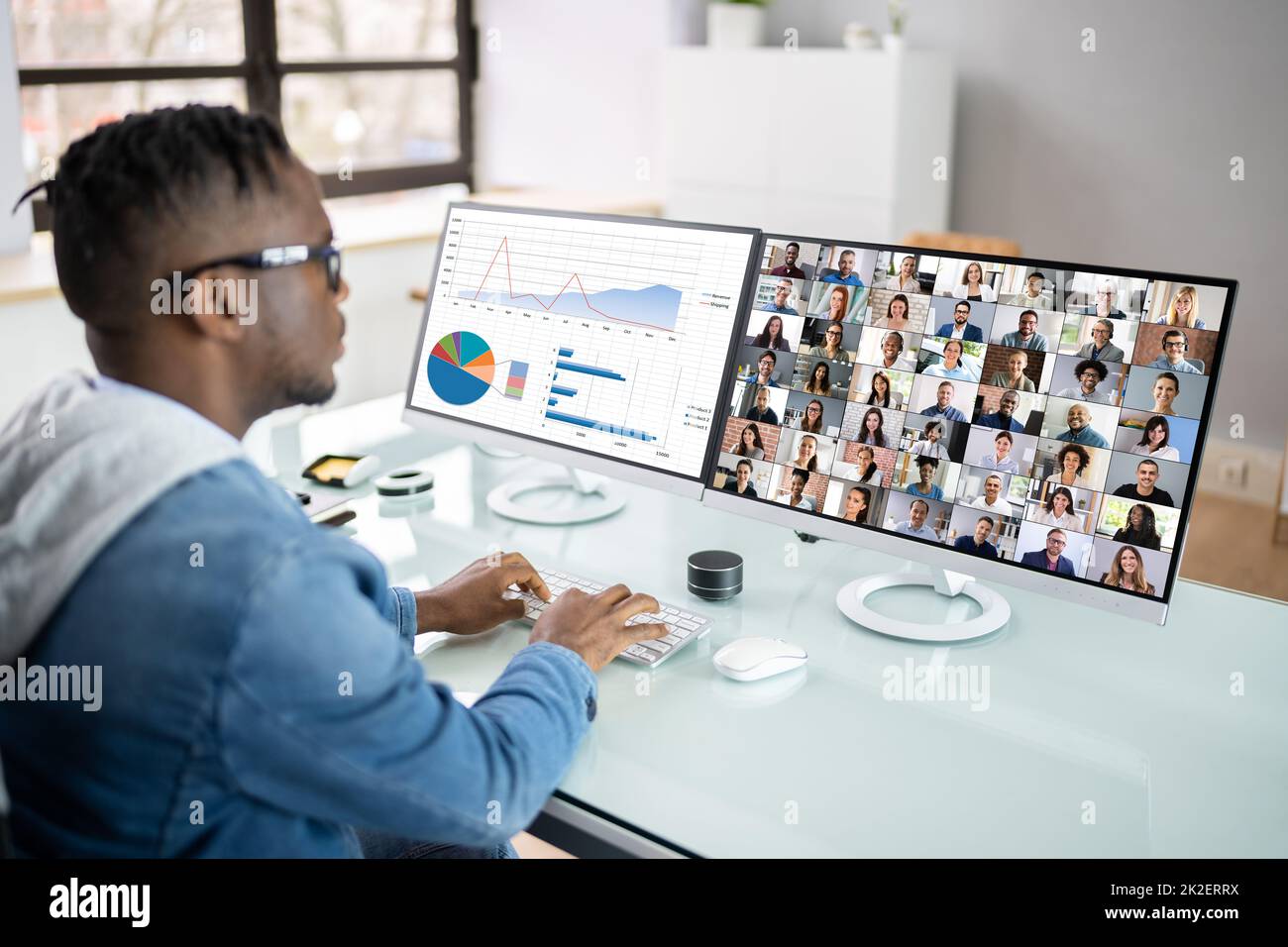 Virtual teams meeting hi-res stock photography and images - Alamy