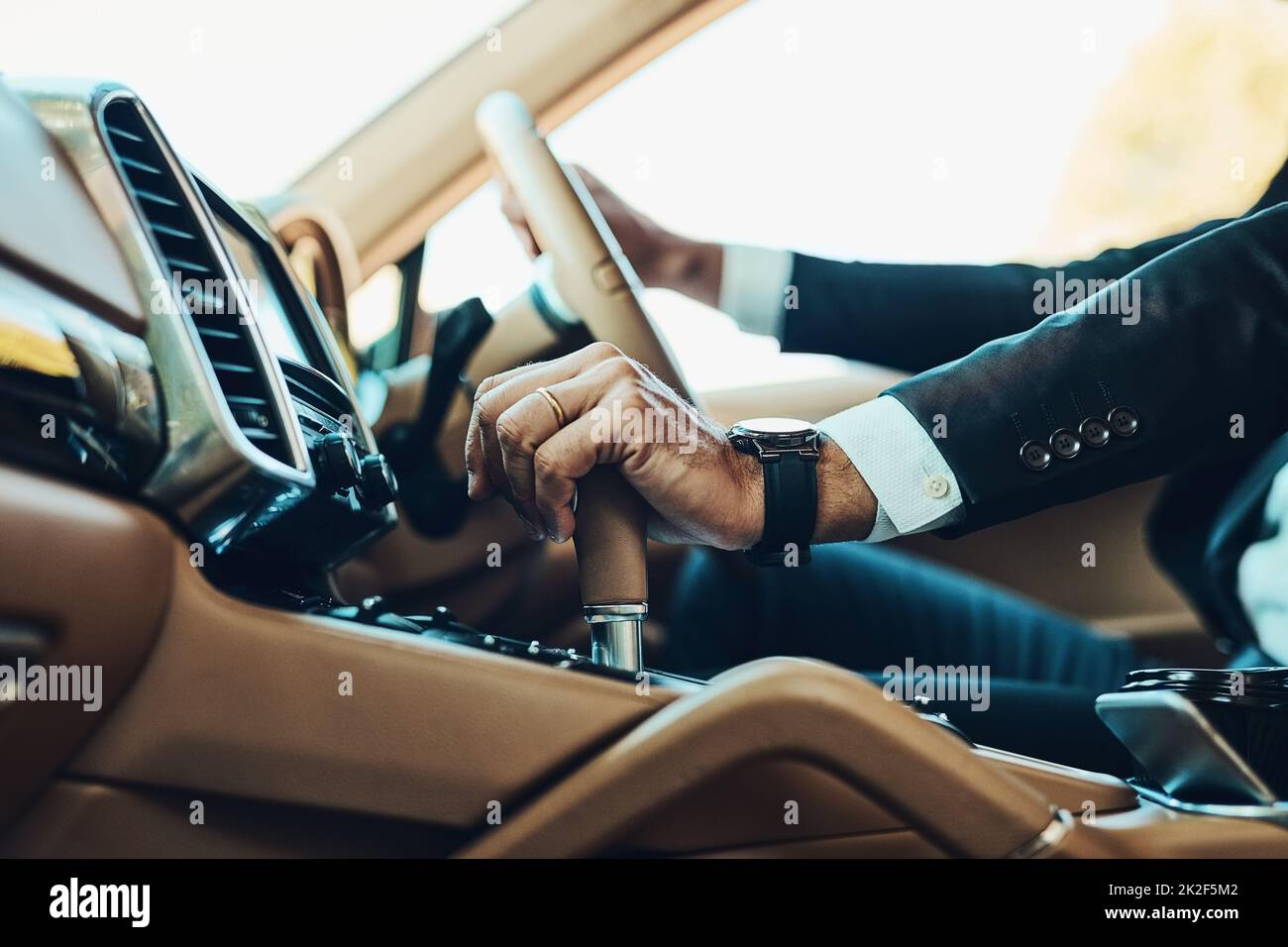 Changing business suit hi-res stock photography and images - Alamy