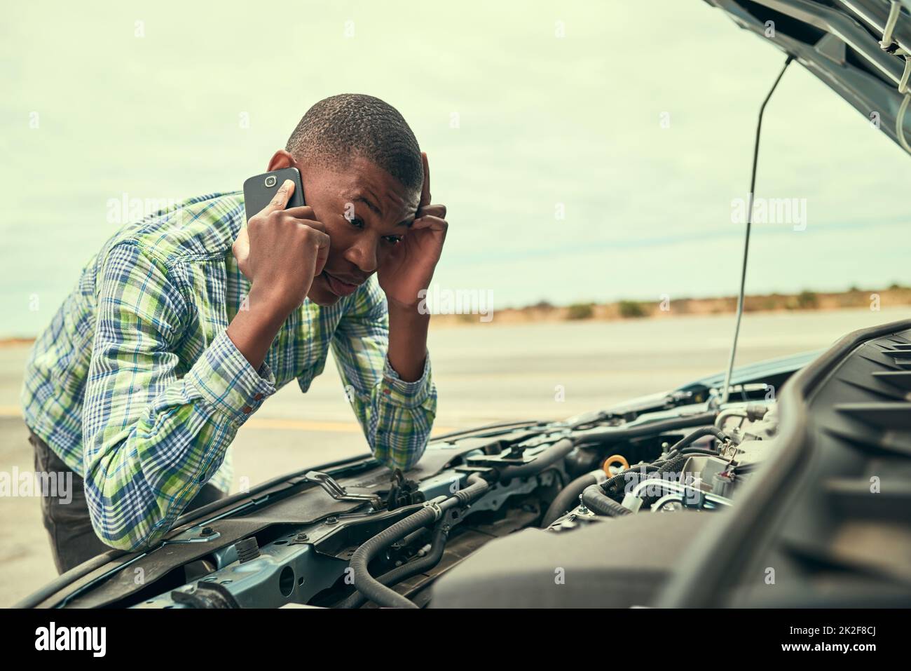 Roadside assistance hi-res stock photography and images - Alamy