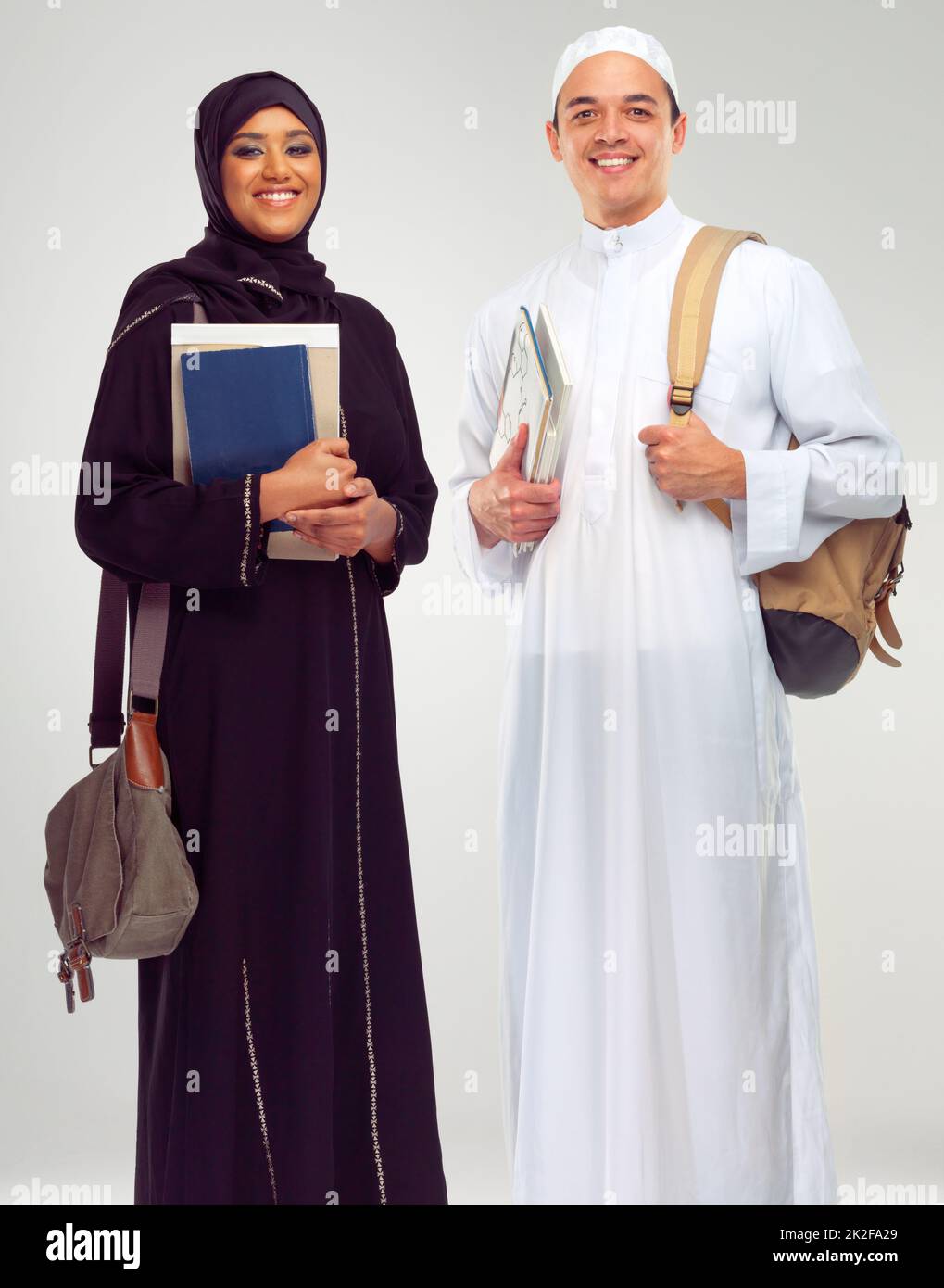 Arabic portrait woman hi-res stock photography and images - Alamy