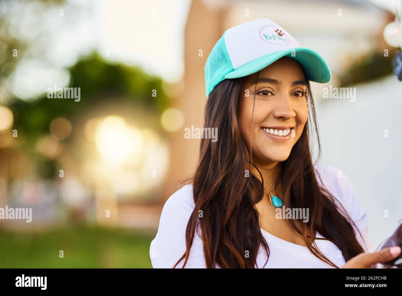 Wearing hat outside hi-res stock photography and images - Alamy