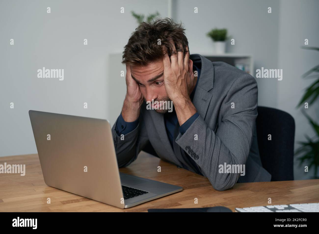 Frustrated face hi-res stock photography and images - Alamy