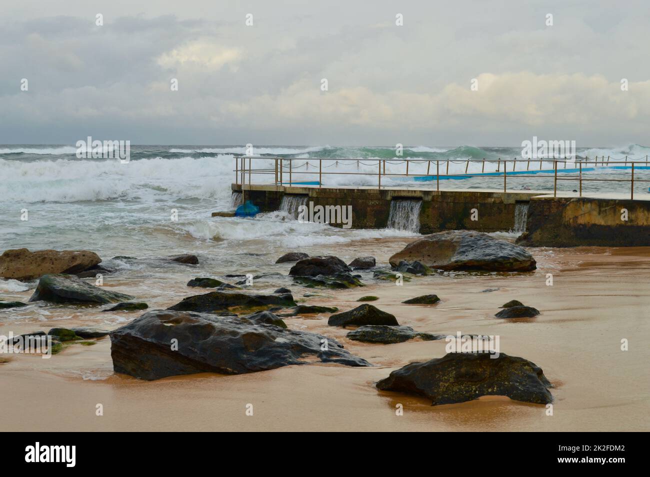 Curl curl beach sydney australia hi-res stock photography and images ...