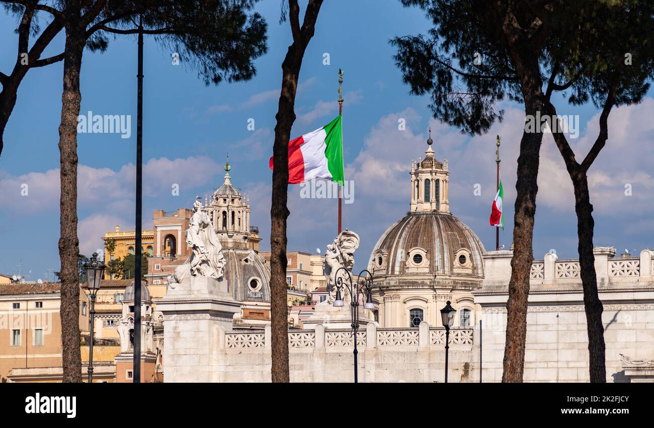 Italian flags hi-res stock photography and images - Alamy