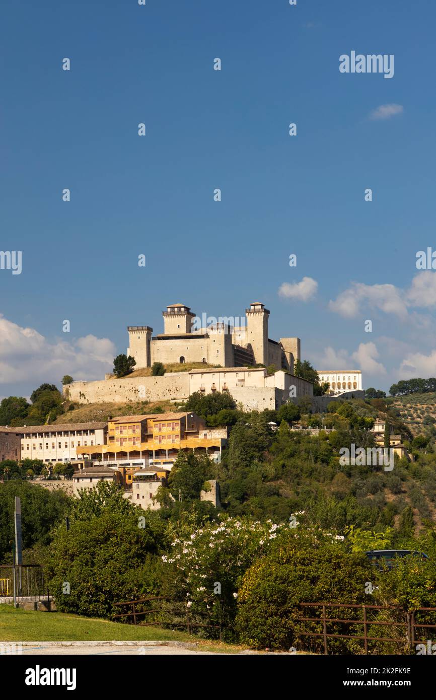 Spoleto castle with aqueduct in Umbria, Italy Stock Photo - Alamy