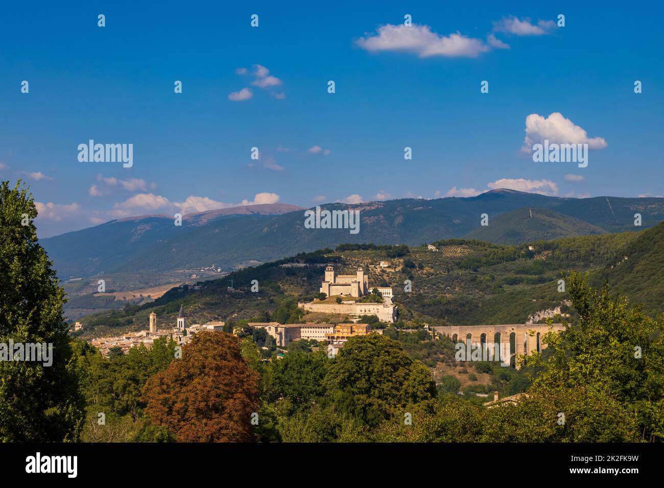 Spoleto castle with aqueduct in Umbria, Italy Stock Photo - Alamy