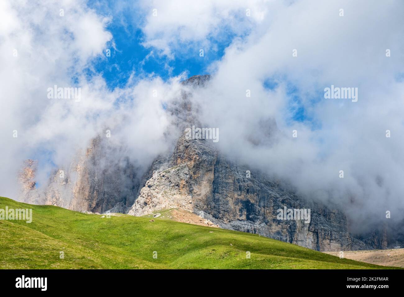 The low peak hi-res stock photography and images - Alamy
