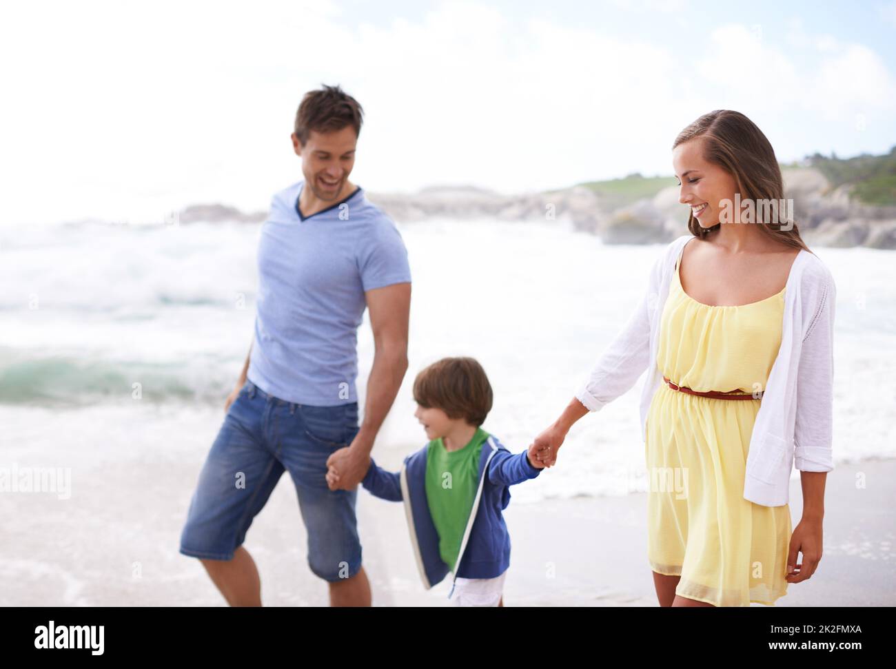 Family kids getaway beach hi-res stock photography and images - Alamy