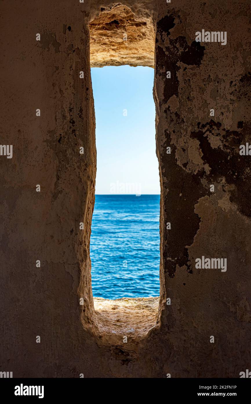 A window to the sea and horizon Stock Photo - Alamy