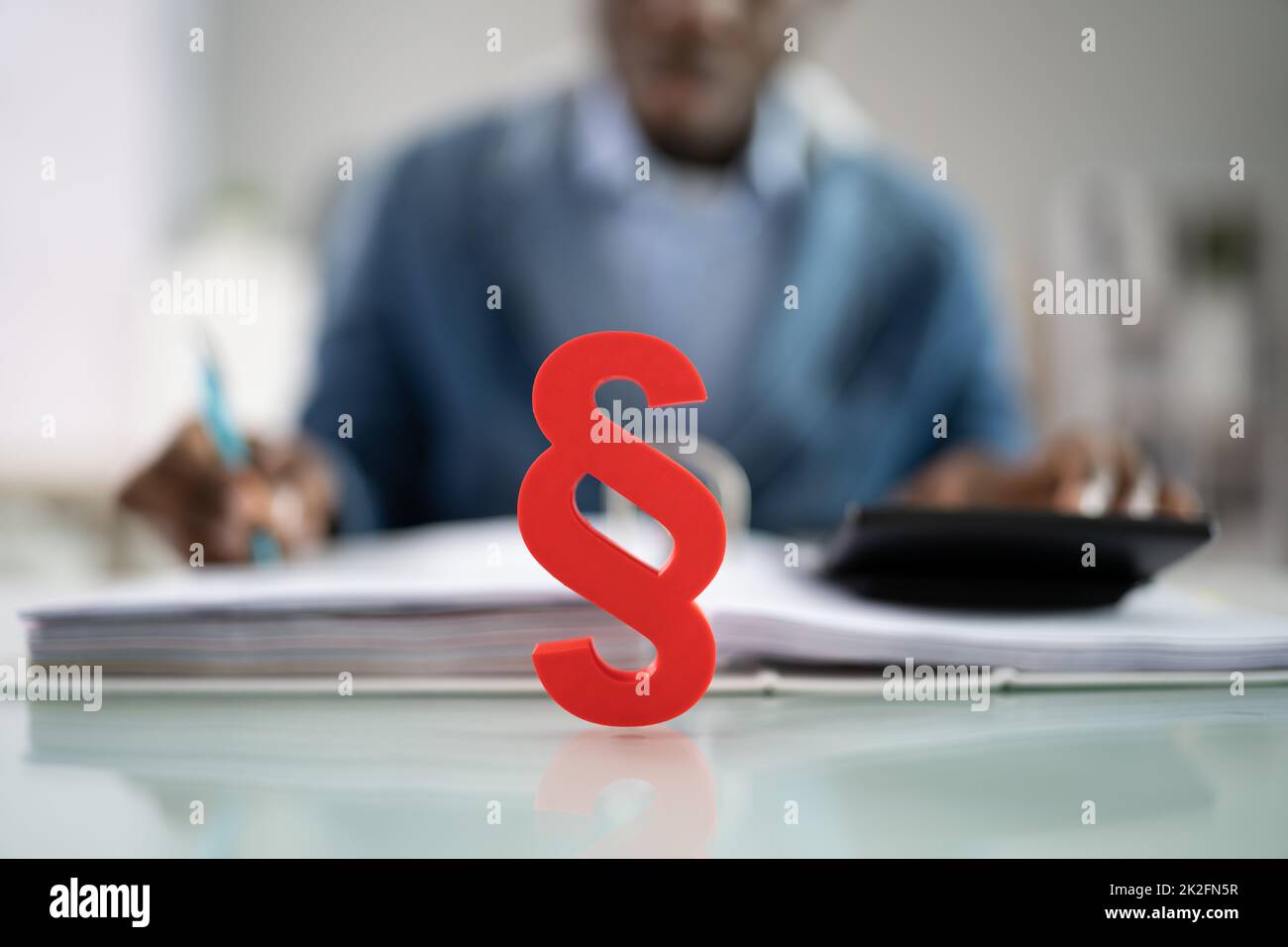 Law Paragraph Lawyer Agreement And Report. Writing Stock Photo - Alamy