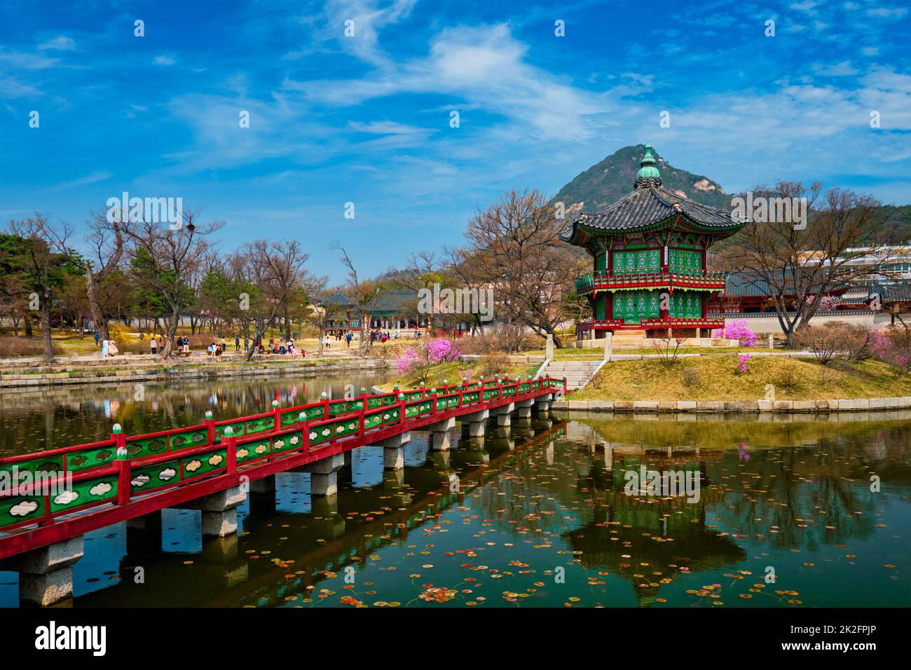 Hyangwonjeong Pavilion, Gyeongbokgung Palace, Seoul, South Korea Stock ...
