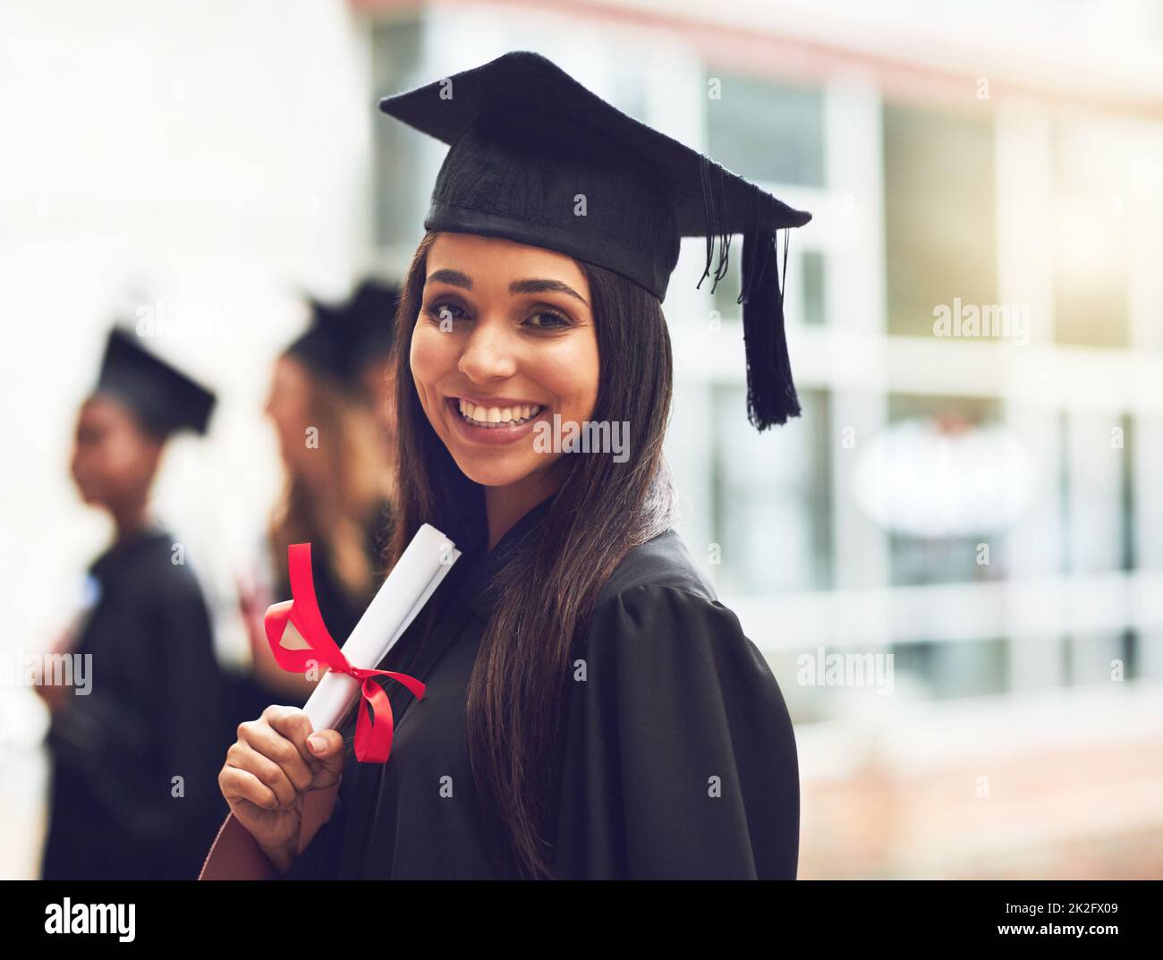 Young graduate hi-res stock photography and images - Alamy