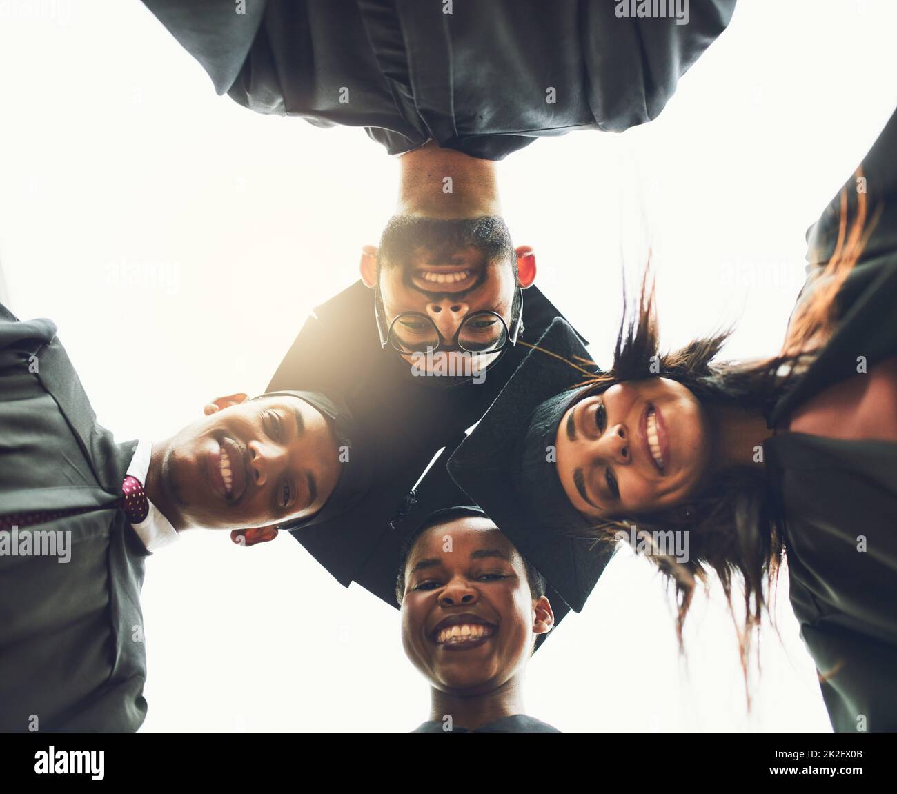 Graduation group low angle hi-res stock photography and images - Alamy