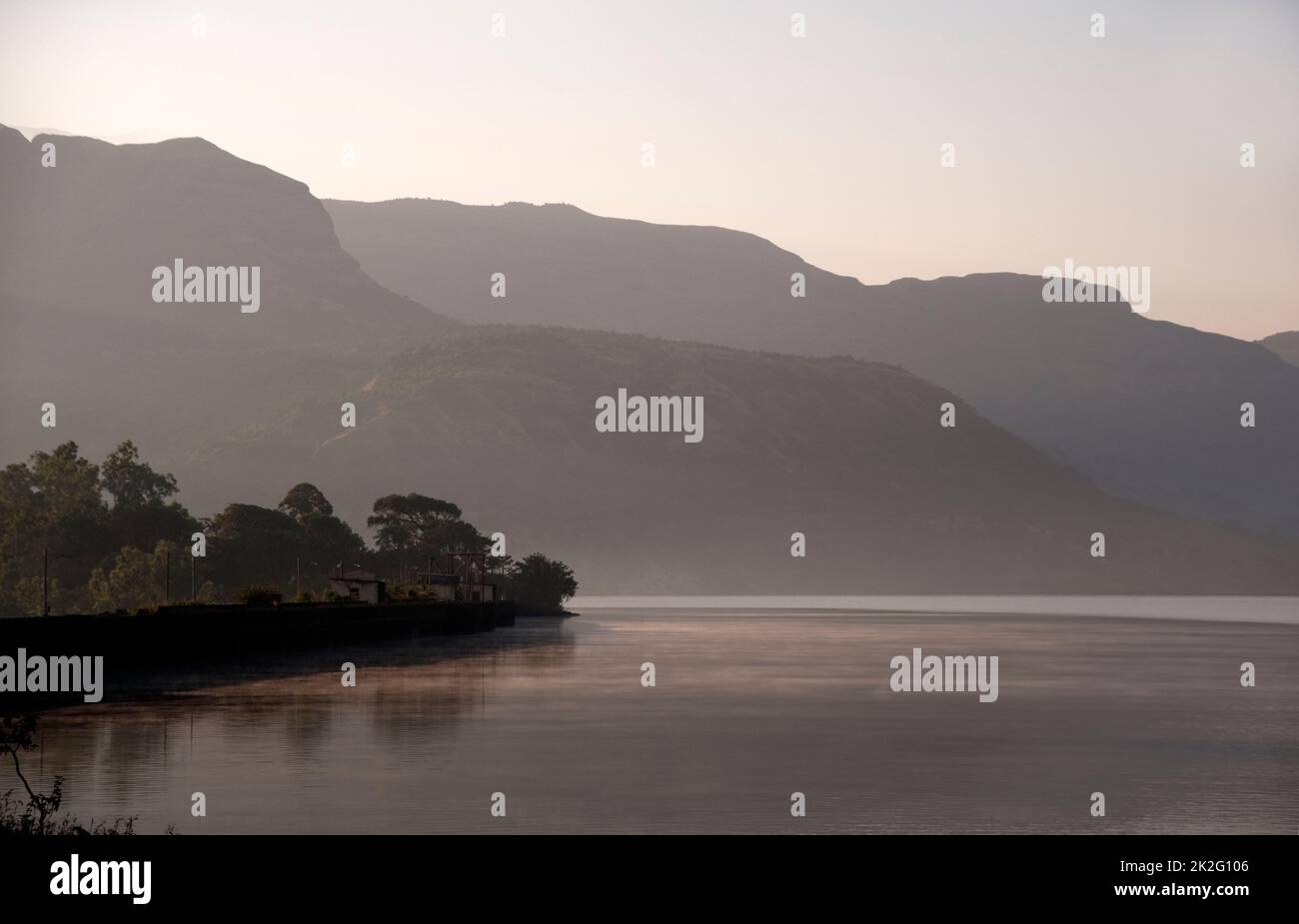 Wilson dam hi-res stock photography and images - Alamy