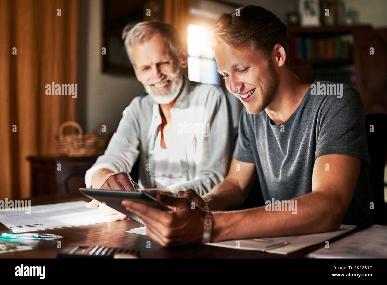 Men working together hi-res stock photography and images - Alamy