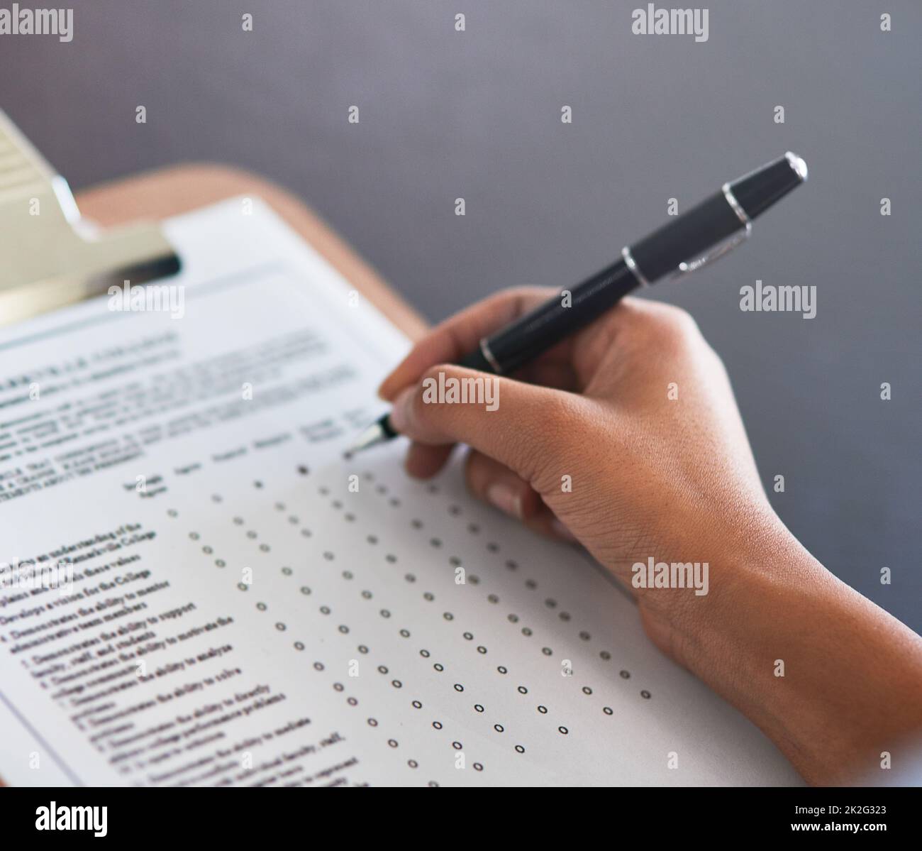 Survey women hi-res stock photography and images - Alamy