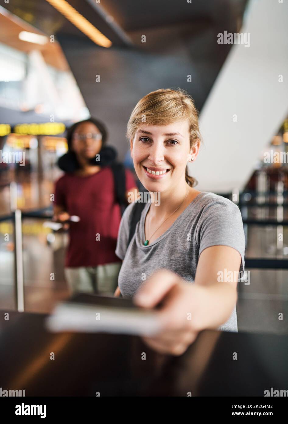 Airport boarding gate woman hi-res stock photography and images - Alamy
