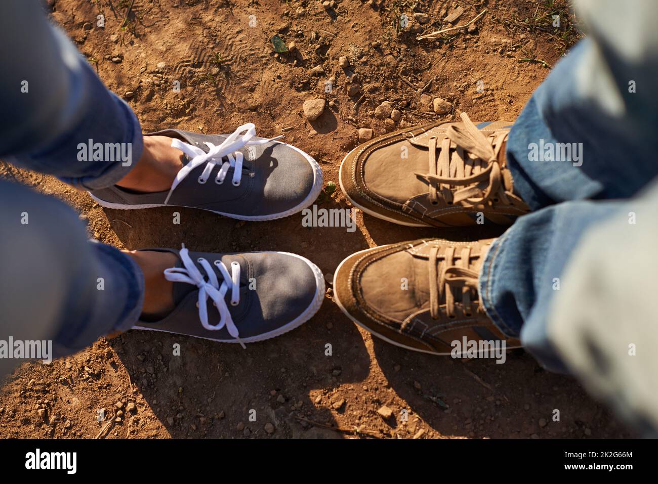 Two people feet hi-res stock photography and images - Alamy