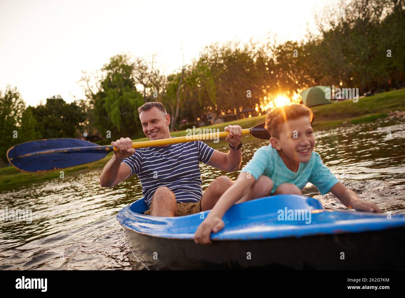 Adult rowing boat hi-res stock photography and images - Alamy