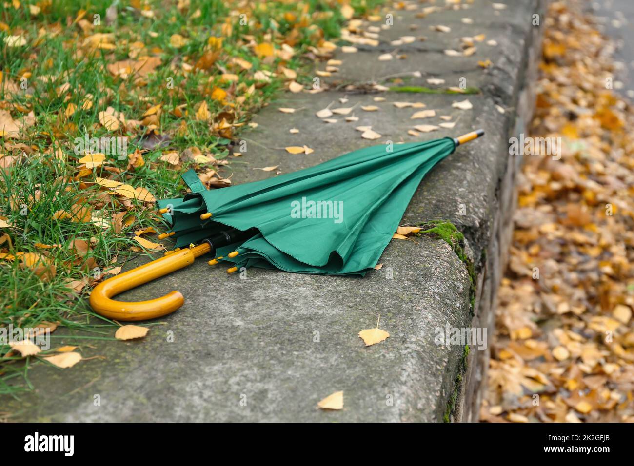 Protective parapet hi-res stock photography and images - Alamy
