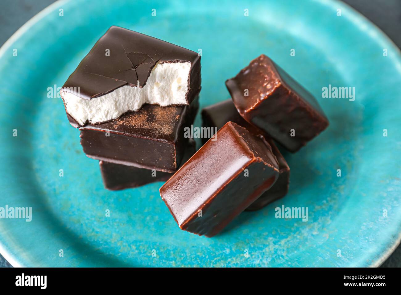 Tasty birds hi-res stock photography and images - Alamy