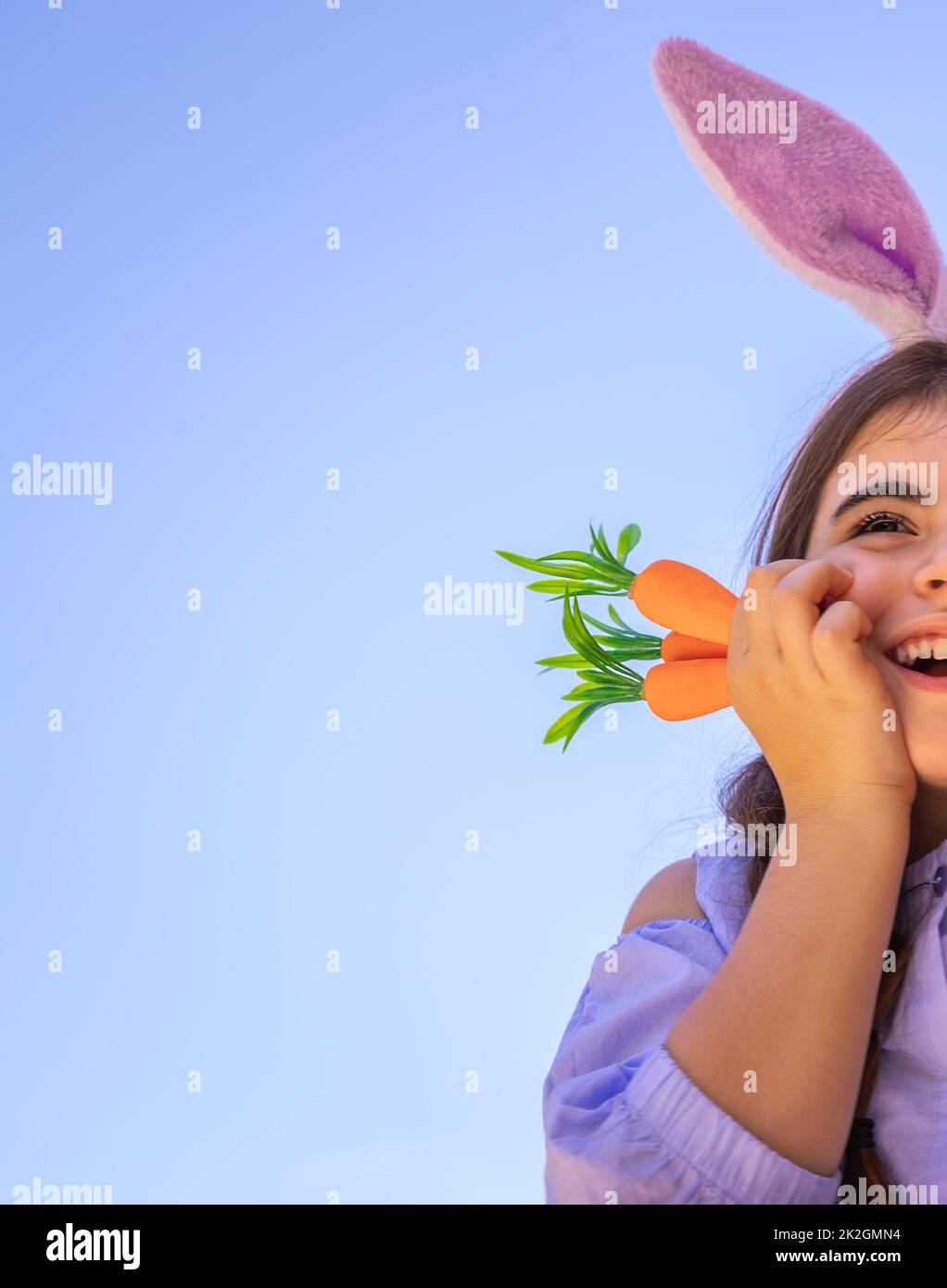 Happy easter celebrating hi-res stock photography and images - Alamy