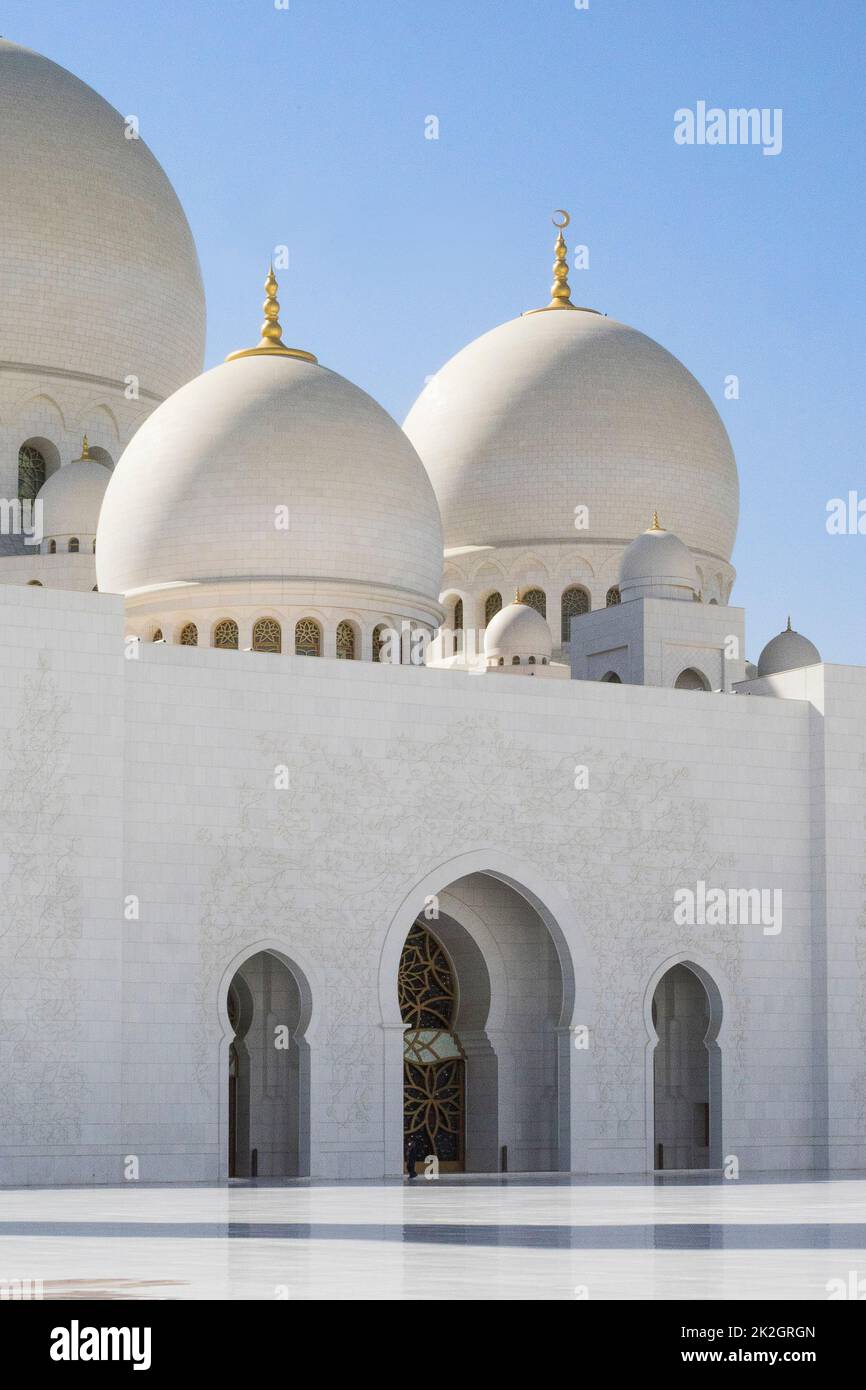 United Arab Emirate , Abu Dhabi - Sheikh Zayed Grand Mosque Stock Photo ...